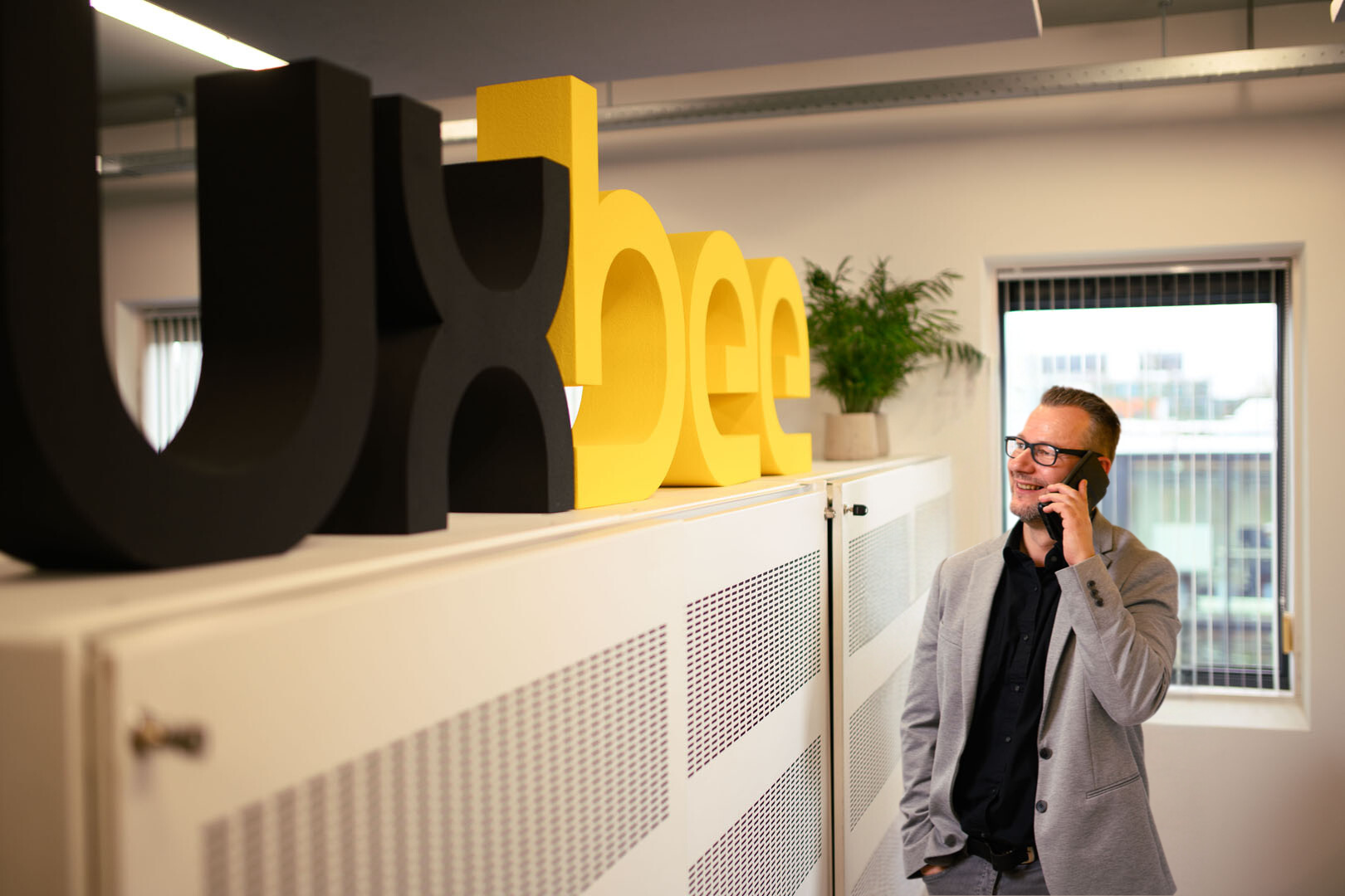 Marketingsucces met uxbee, jouw partner in marketingtechnologie | uxbee